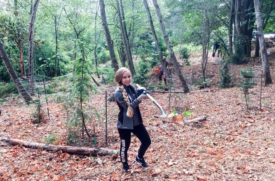 Planting at Gallagher Hill Open Space - Mountains To Sound Greenway Trust